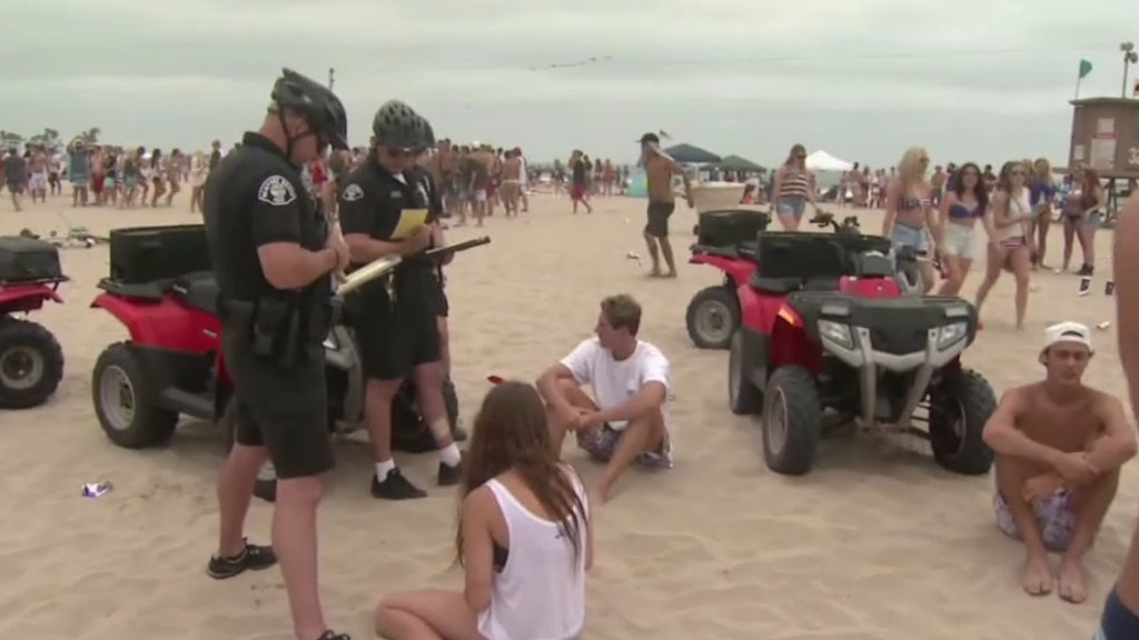 Newport Beach city leaders vote to crack down on spring break partiers ...
