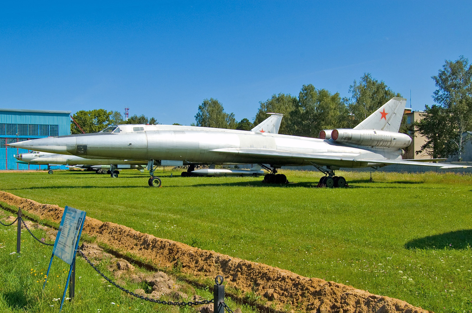 10 aircraft made great by a new engine