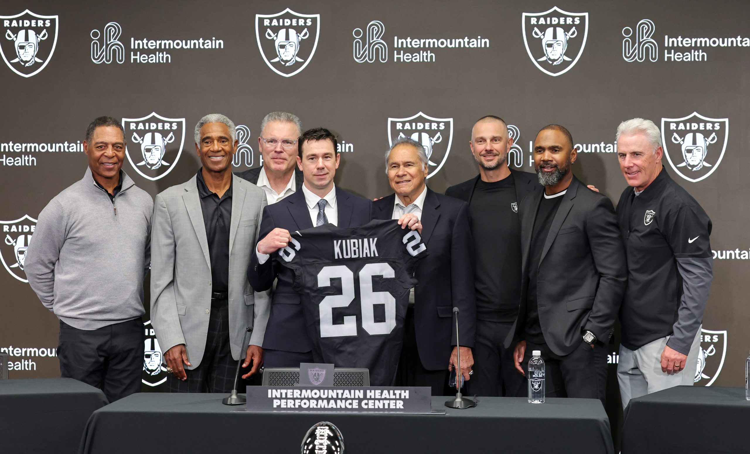 New Raiders head coach Klint Kubiak addresses Maxx Crosby's future in ...