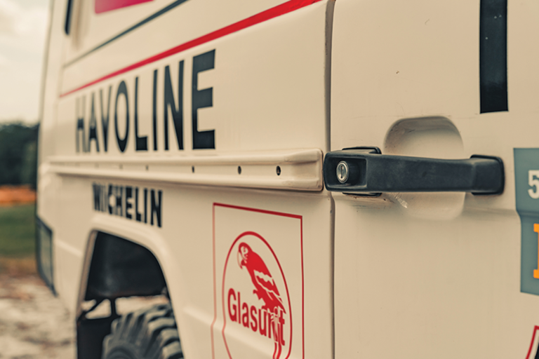 La Mercedes-Benz G-Wagen, vainqueur du Dakar 1983, renaît de ses cendres