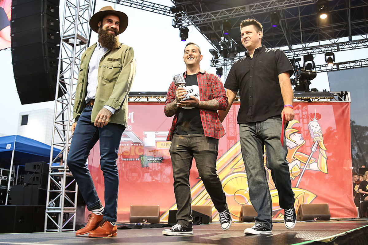 2000s rock band announced as special guests on US tour after 25th ...