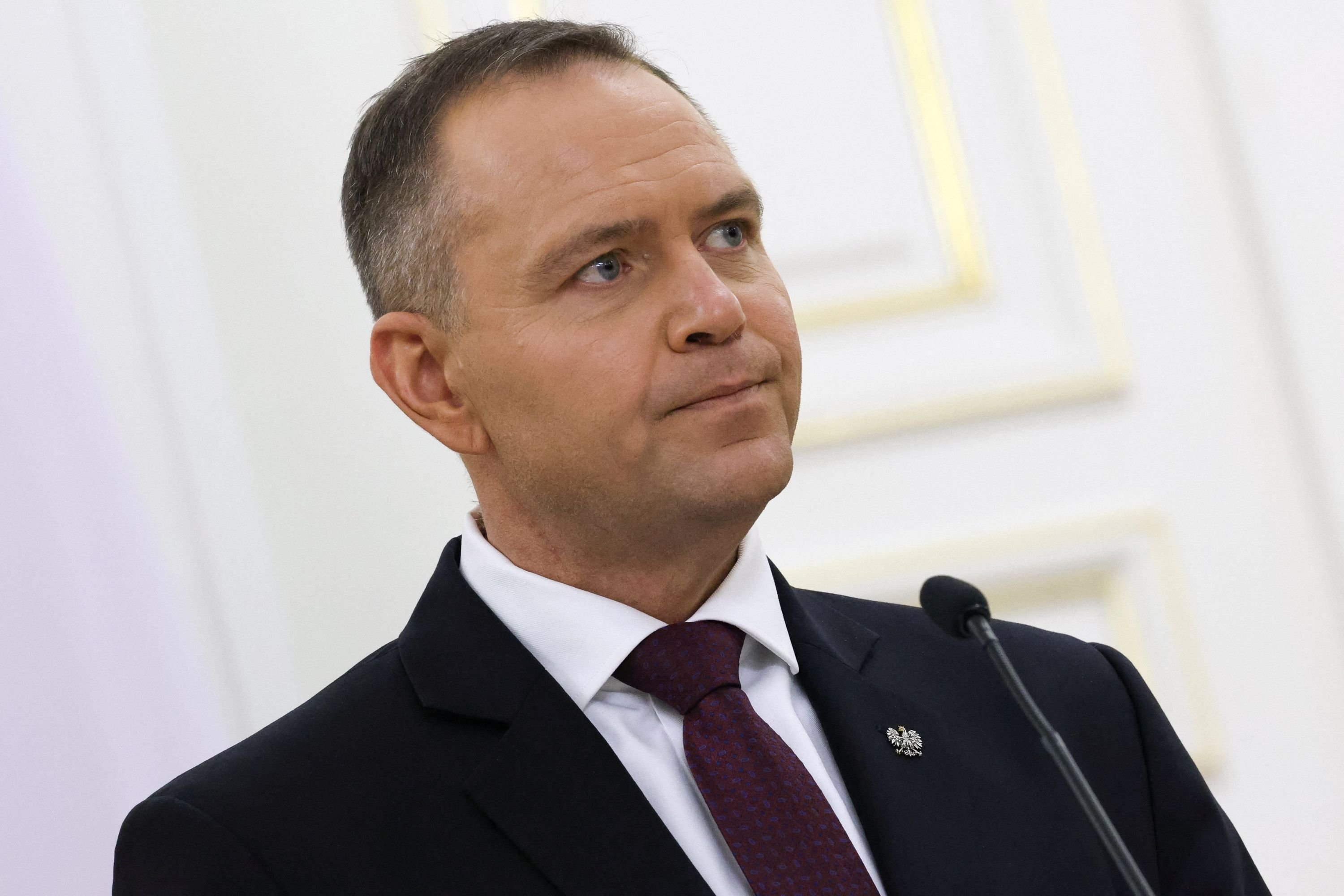 Kontrowersje wokół ubrania prezydenta Karola Nawrockiego. Spółka ...