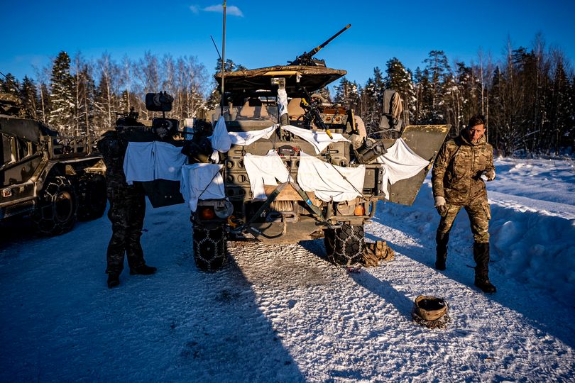UK to send thousands of troops to Arctic Circle as WW3 fears and ...