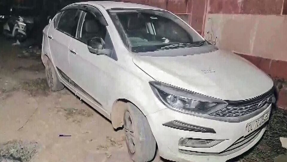 Peeragarhi flyover car deaths: Promised ‘dhanvarsha’, 3 consumed poison ...