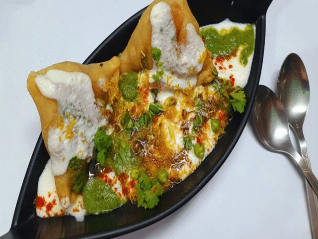 Chaat Corner: Make street style curd samosa chaat at home in minutes ...