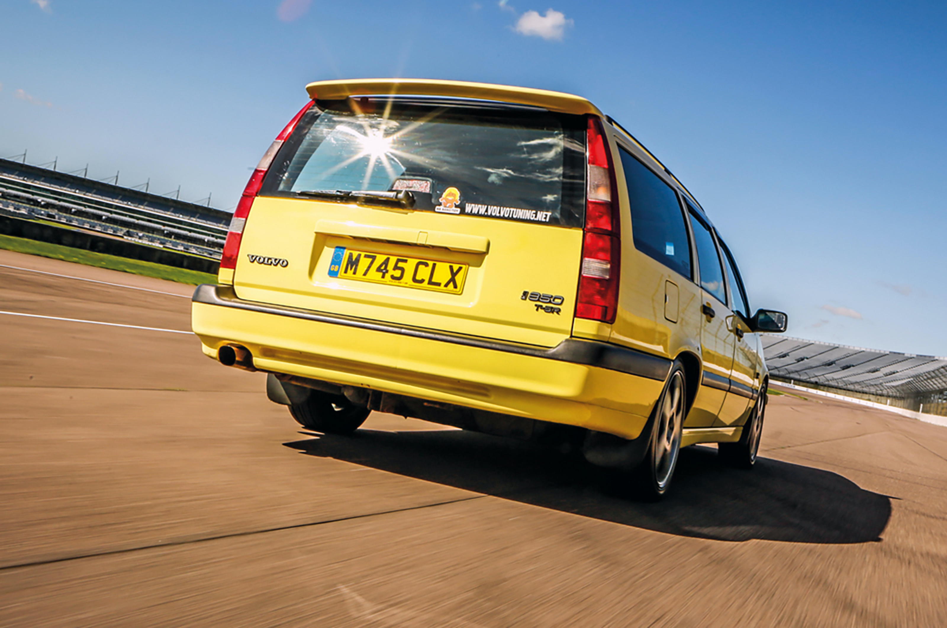 15 cool classic go-faster wagons