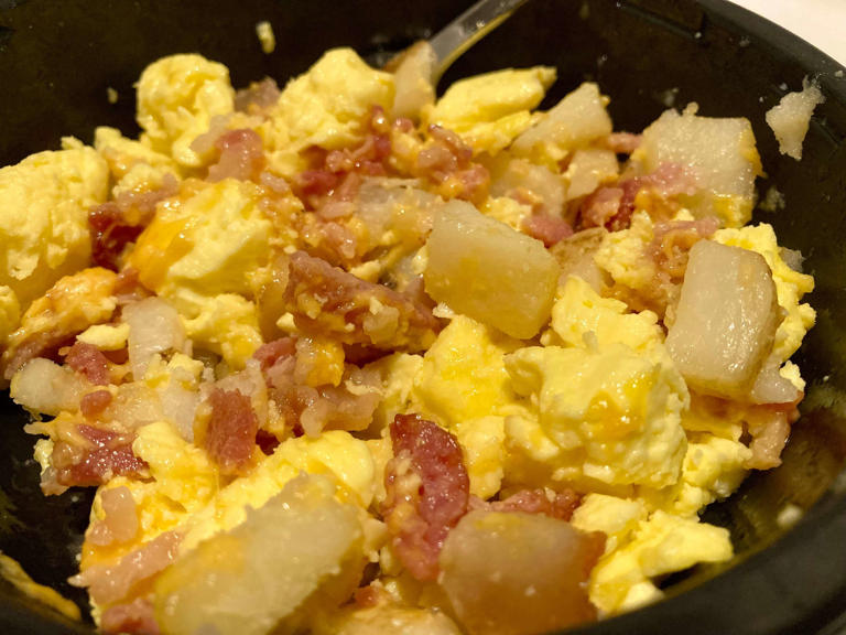 National Hot Breakfast Month: The best frozen waffles and breakfast ...