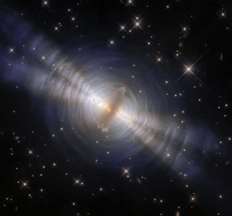 Space scientists reveal incredible image of 'space egg'