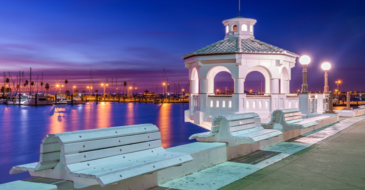 19 small bay towns with piers and easy sunset walks