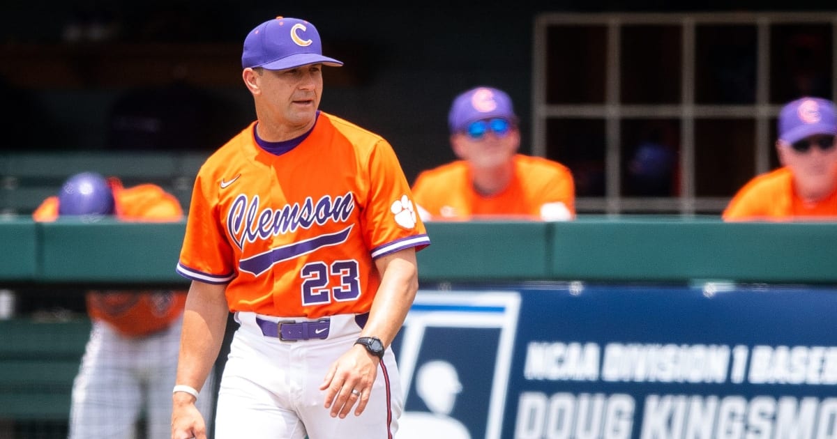 Erik Bakich urges college baseball to push back start of season, makes ...