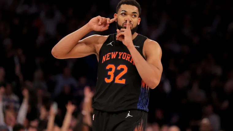 Knicks' fans baffled after Karl-Anthony Towns' pre-game antics