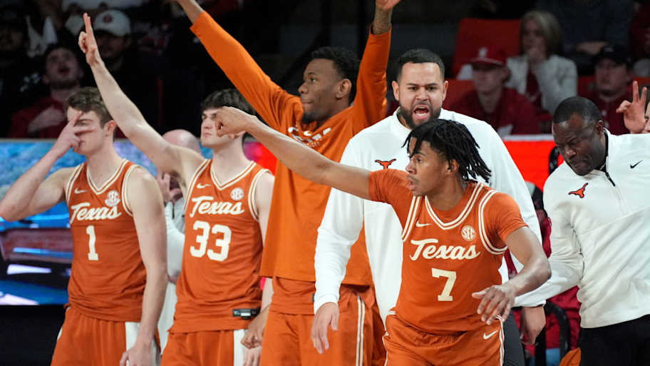 'He's a winning player' Sean Miller raves about Texas shooting guard