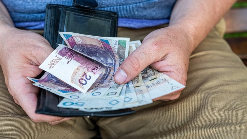 Polacy inwestują. Rekordowe pieniądze popłynęły do funduszy na początku ...