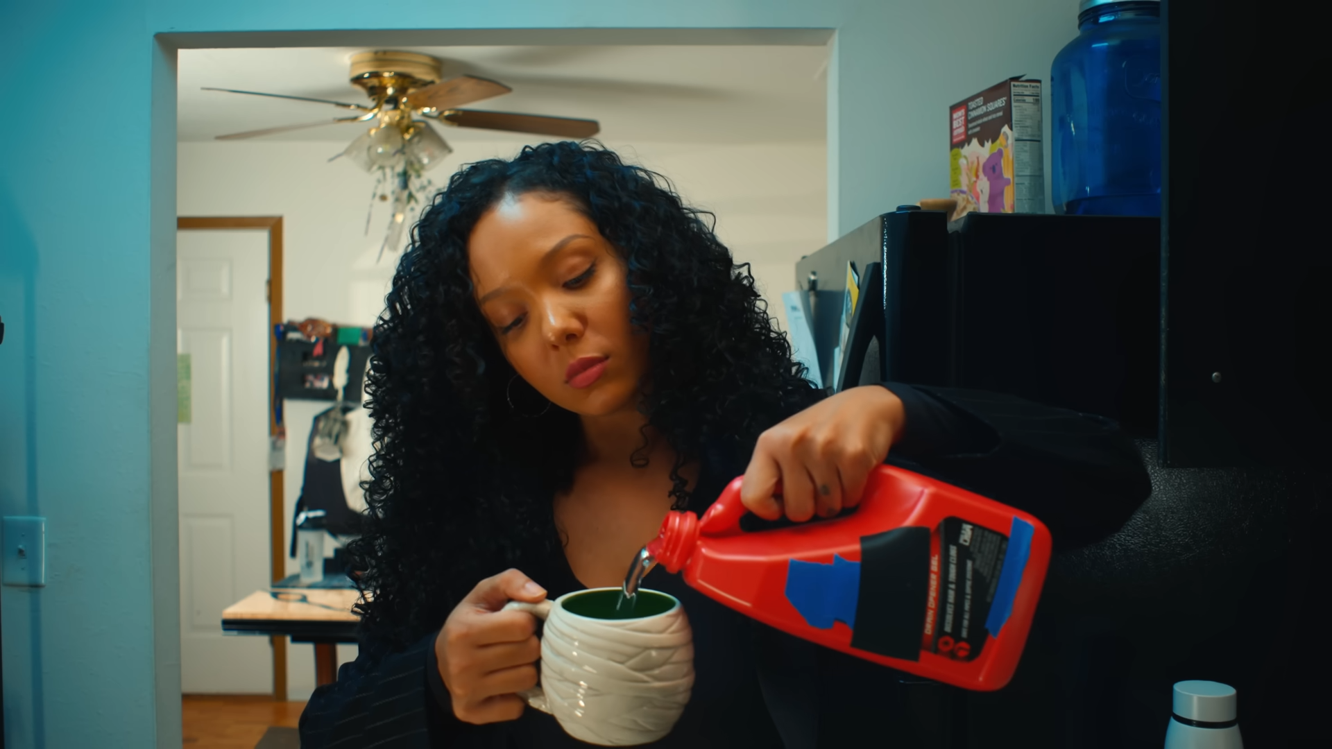 A wife put drain cleaner in husband's coffee. This is what happened to ...