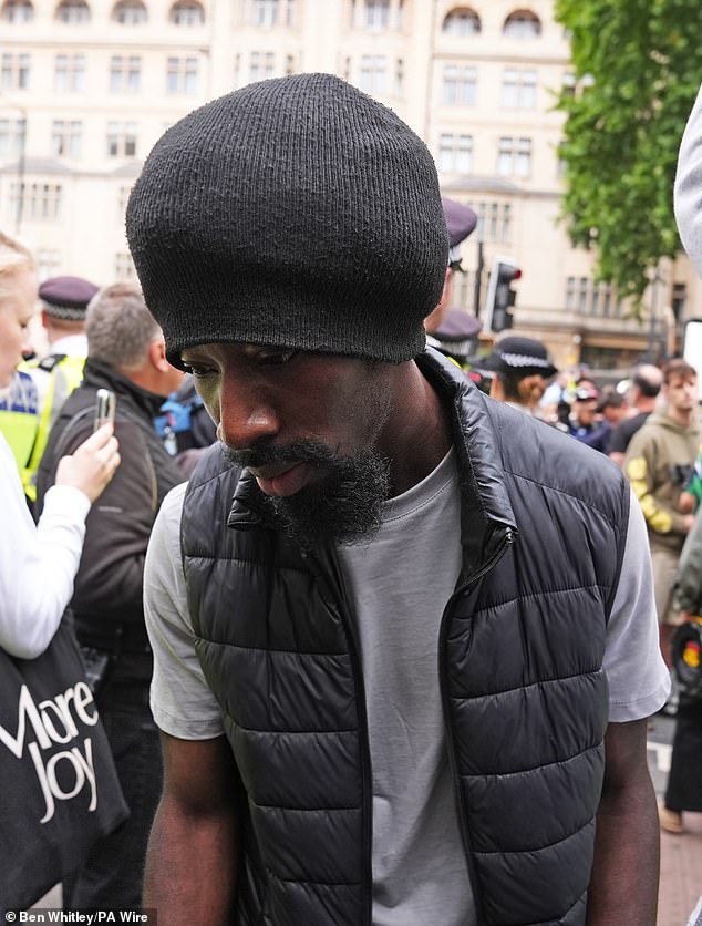 Britain's 'most prolific' fare dodger who owes more than £30,000 in ...