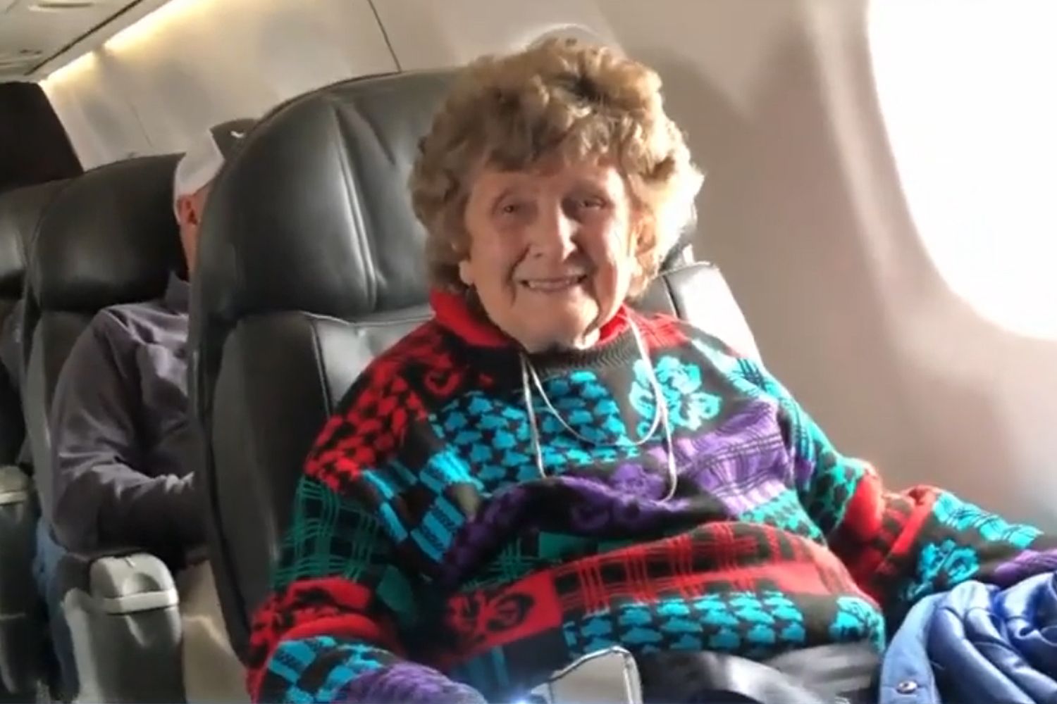 88-year-old grandmother flies for the first time on plane piloted by ...