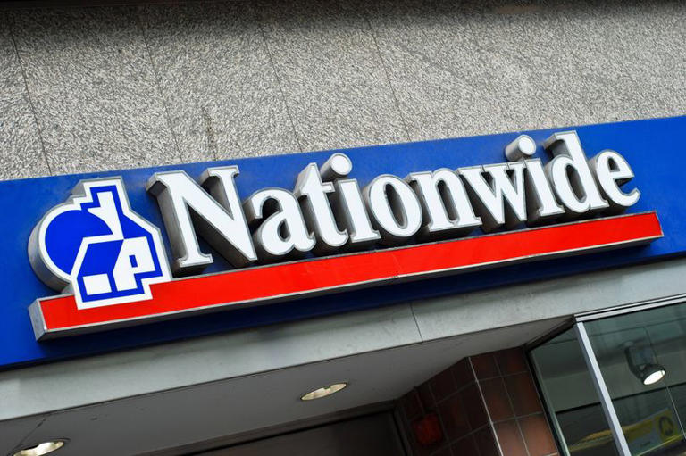 Nationwide pays cash bonus to customers who switched bank