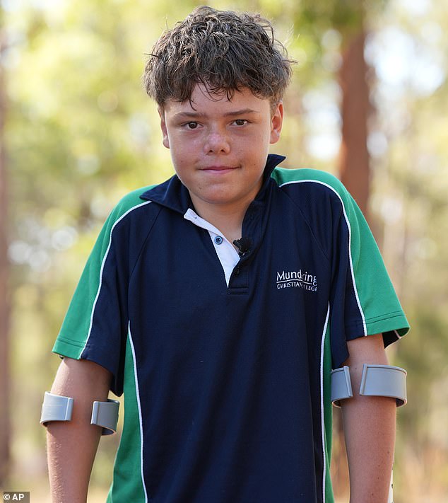 Extraordinary 000 call hero teen, 13, made after he swam 4km to get ...
