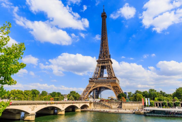 15 easy-to-learn languages for English speakers