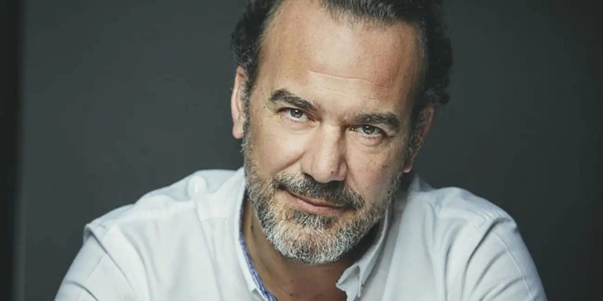 'El faro, cruce de caminos' es una gran serie de Manuel Regueiro, el ...
