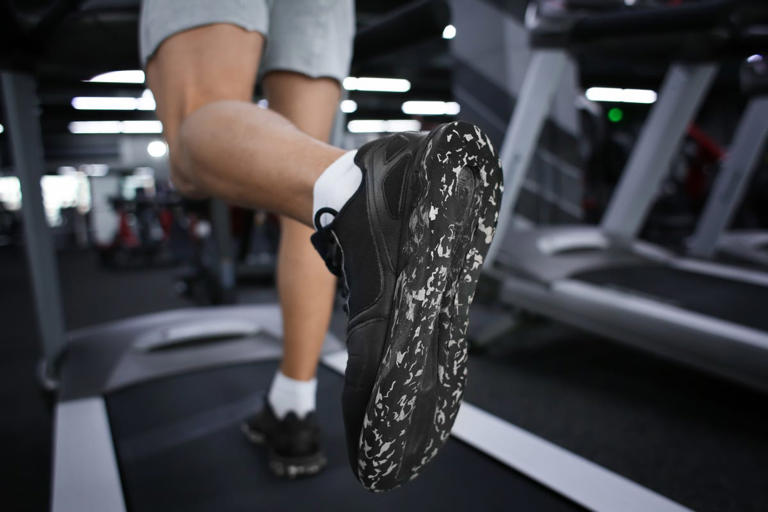 Ultimate treadmill workout: Lose belly fat and build muscle