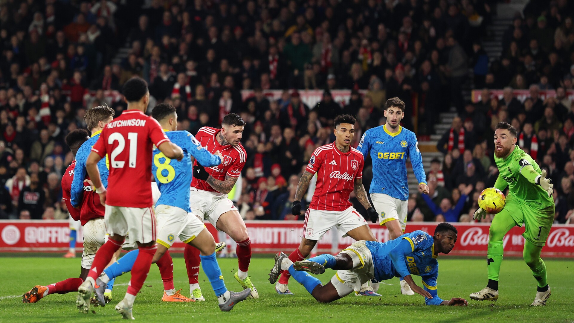 Nottingham Forest 0-0 Wolves: 10-save Jose Sa fights through the Tricky ...