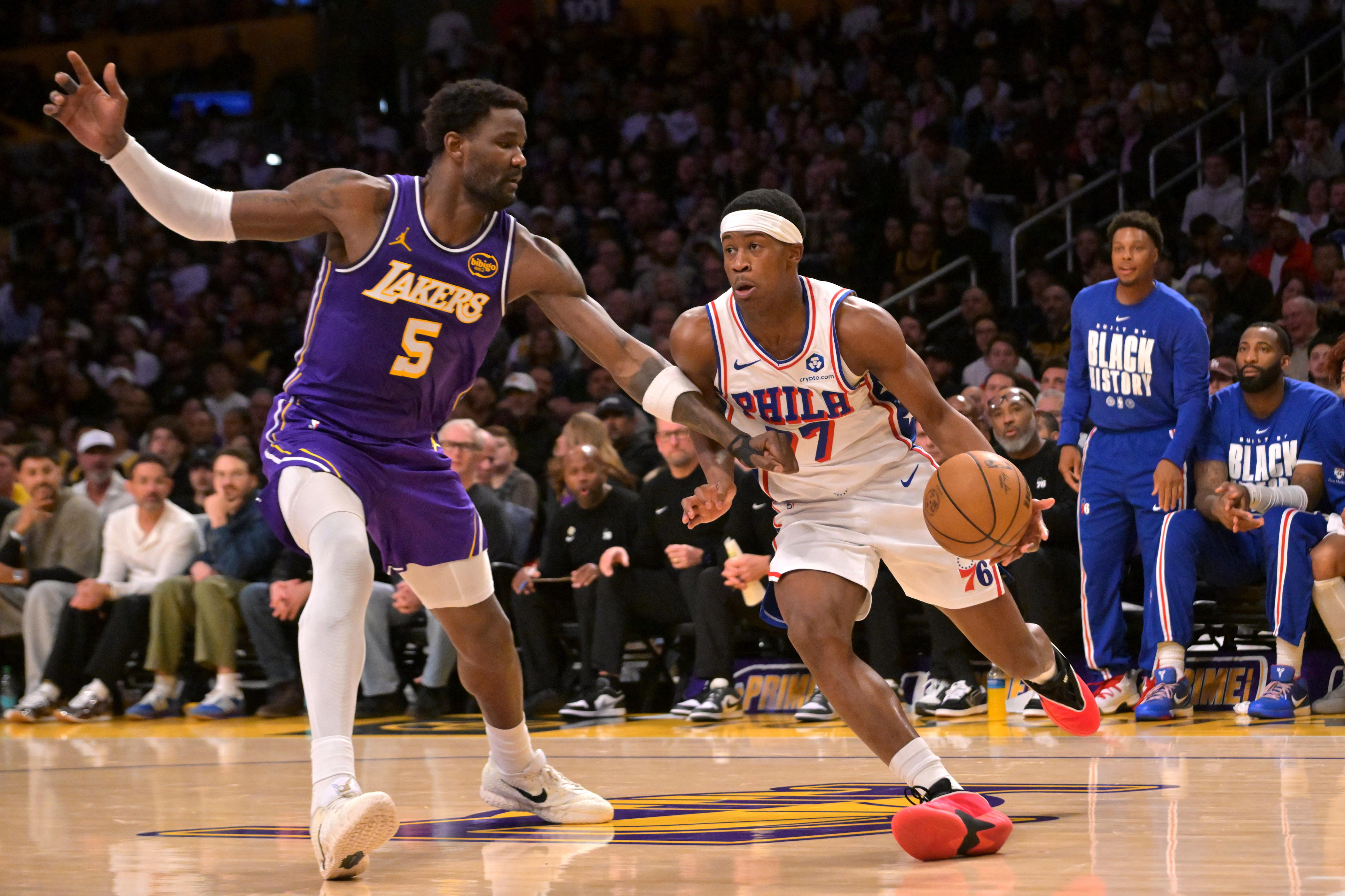 Sixers guard VJ Edgecombe ranked No. 3 in latest NBA rookie ladder