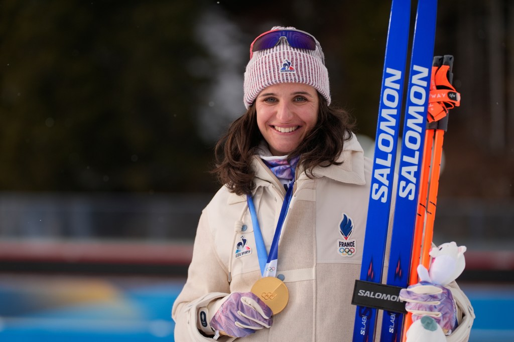 Julia Simon wins Olympic gold months after credit card scandal ...