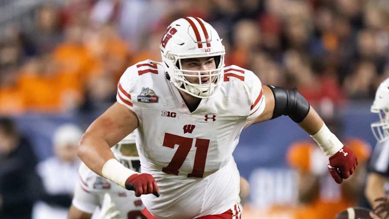 Wisconsin Badgers OT Riley Mahlman is among biggest snubs from NFL ...