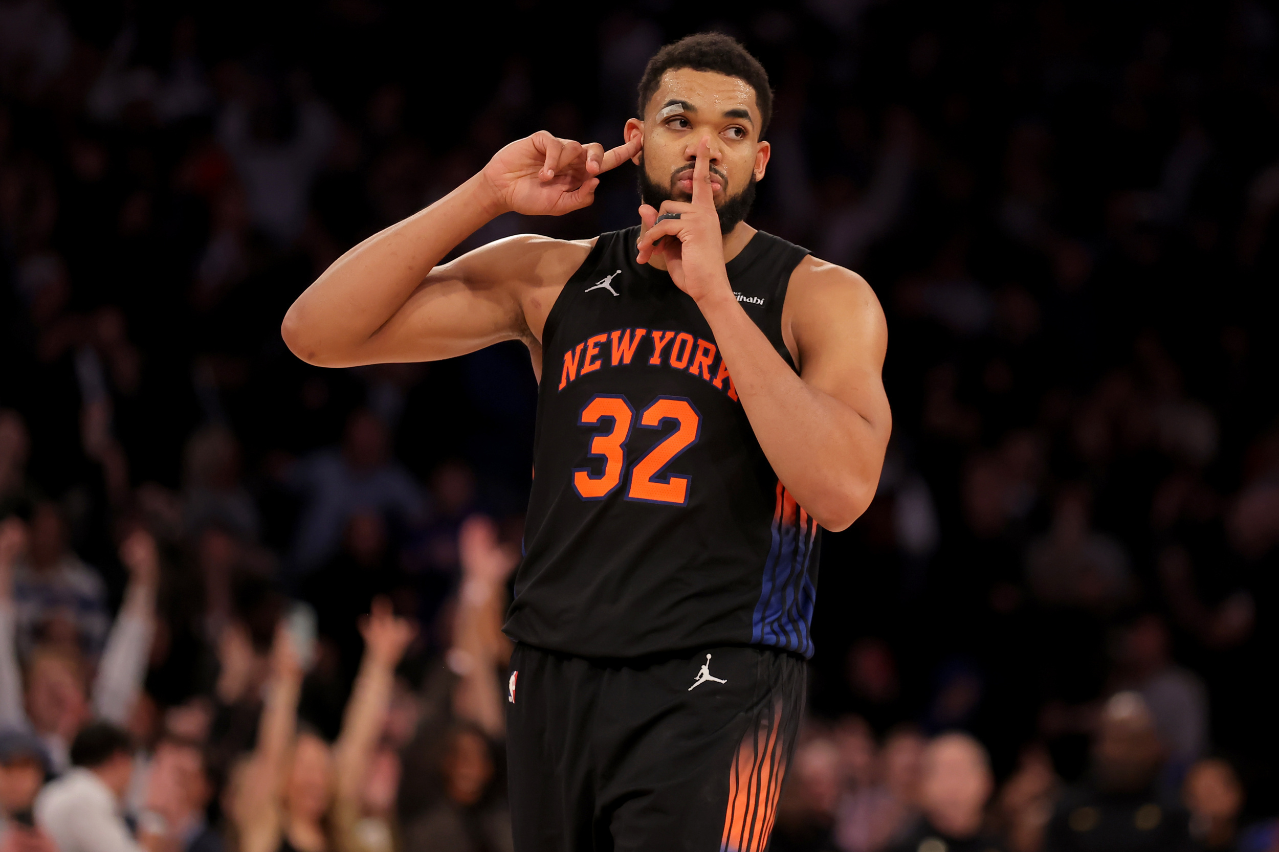 Walt Frazier has harsh words for Karl-Anthony Towns during Knicks ...