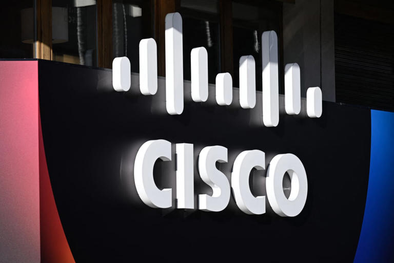 Cisco stock falls despite earnings beat