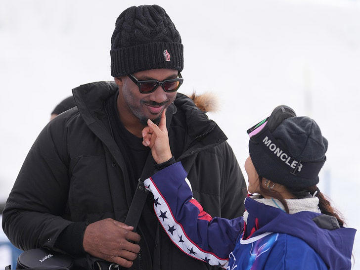 Myles Garrett supports girlfriend Chloe Kim at Olympics