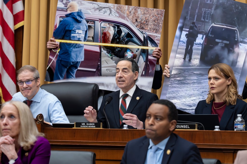 Pam Bondi explodes at Jamie Raskin, Dems during House Judiciary hearing ...