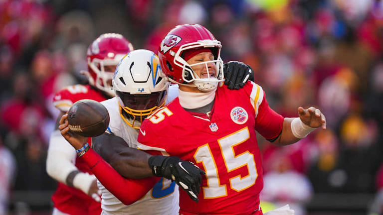 Where Chiefs land in way-too-early 2026 power rankings