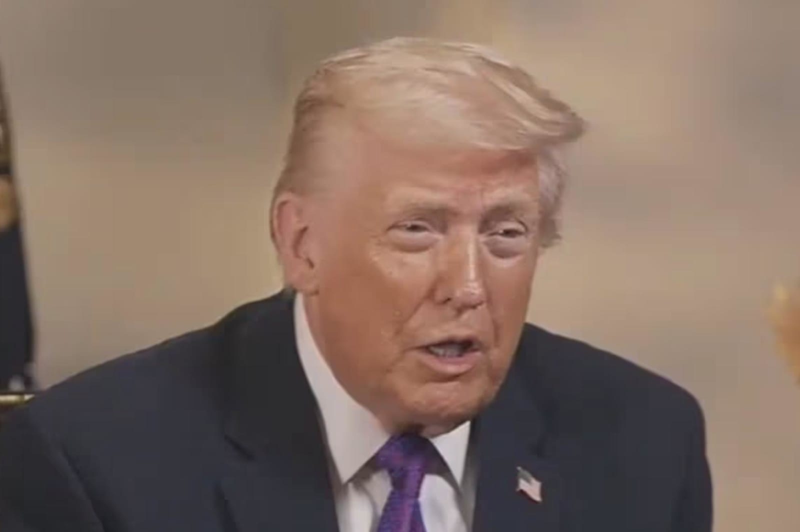 Is Donald Trump using bronzer? The tragic reason why POTUS is facing ...
