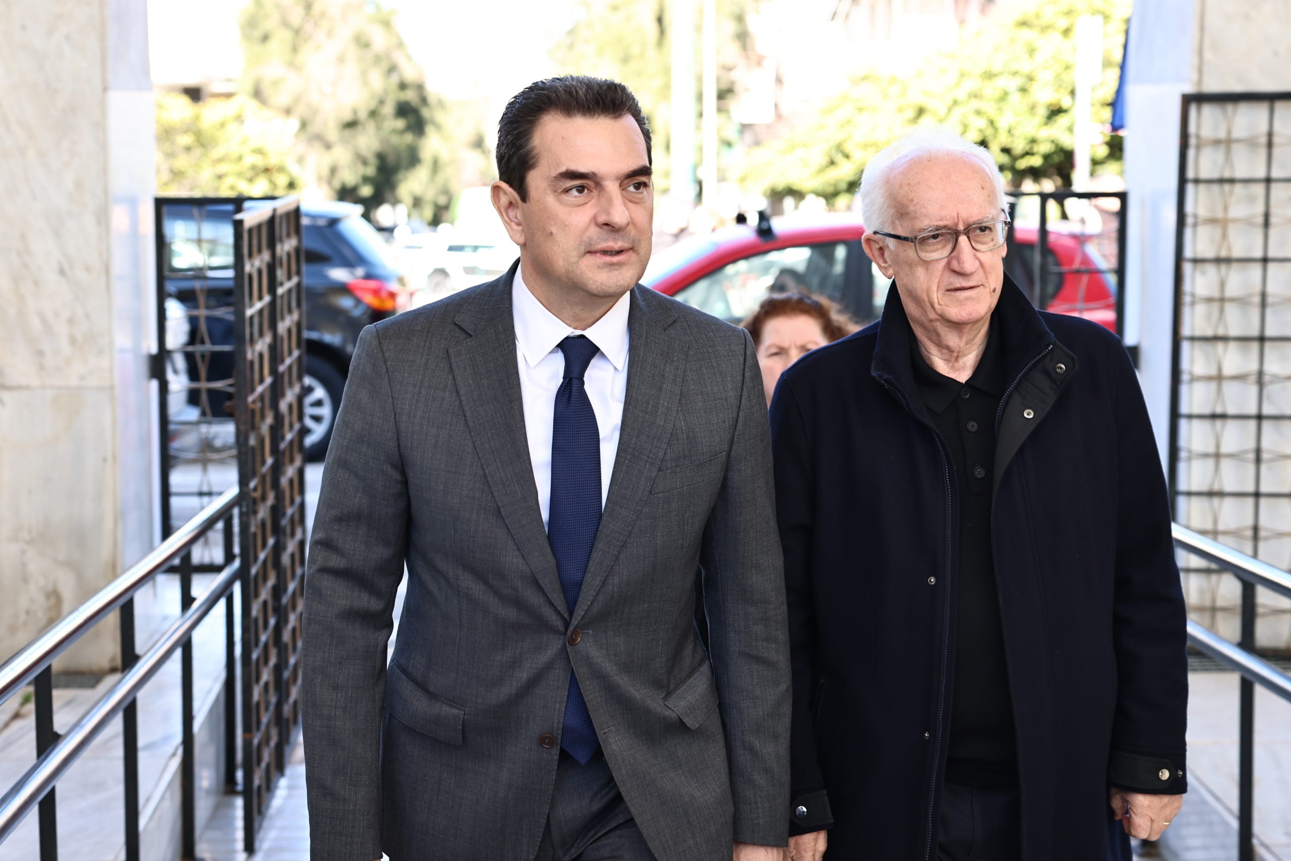 Άννα Ψαρούδα – Μπενάκη: Θλίψη στην κηδεία της στο Α’ Νεκροταφείο