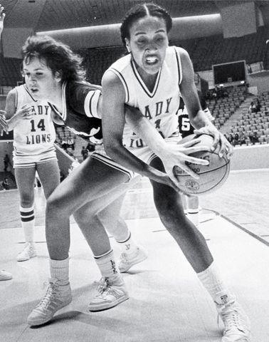 Robin Roberts on the rise of women’s basketball—and the game-changing ...