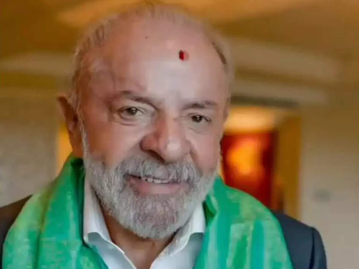 Namaste, India!: Brazilian President Lula after his arrival in India