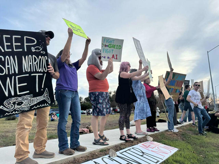 Revived $1.5B San Marcos data center fails after hundreds pack City Hall