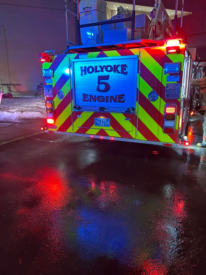 Fire at Holyoke Mall caused by accidental ductwork cutting