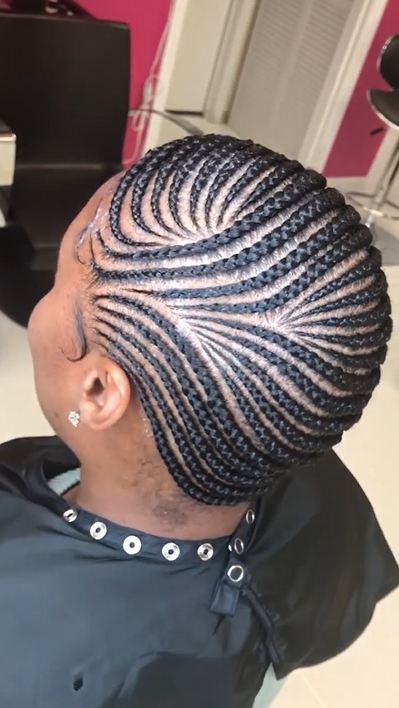 You might want this braid: The cute and stylish hairstyle everyone's ...