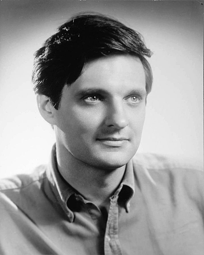 Alan Alda: Hawkeye, family man and science champion