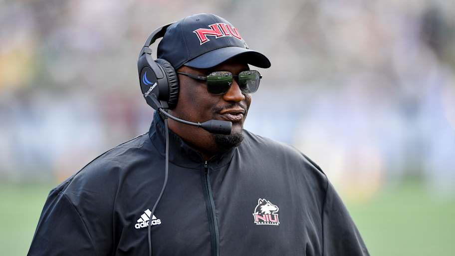 Division one head coach leaves job for Seahawks' running back coach