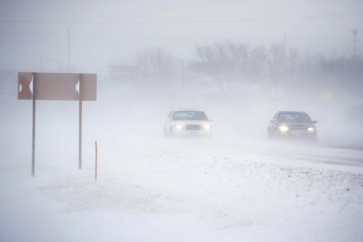 Winter storm watch issued as heavy snow, 60 mph winds cause 'blizzard ...