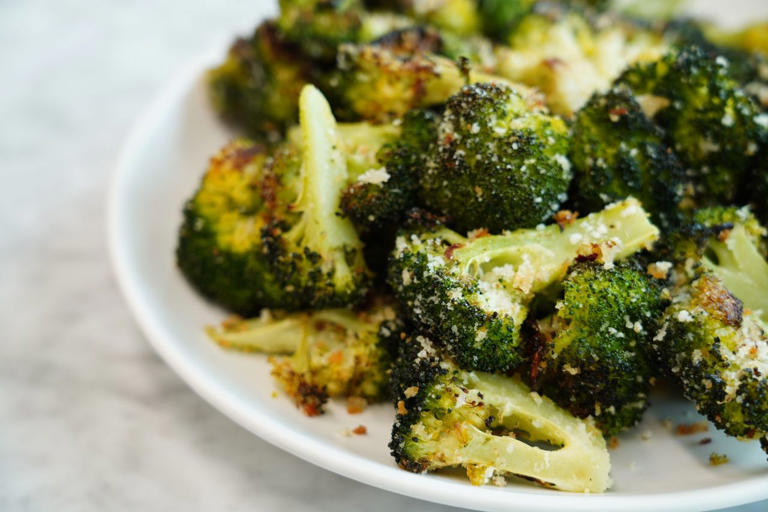 Toss your broccoli immediately if you see this