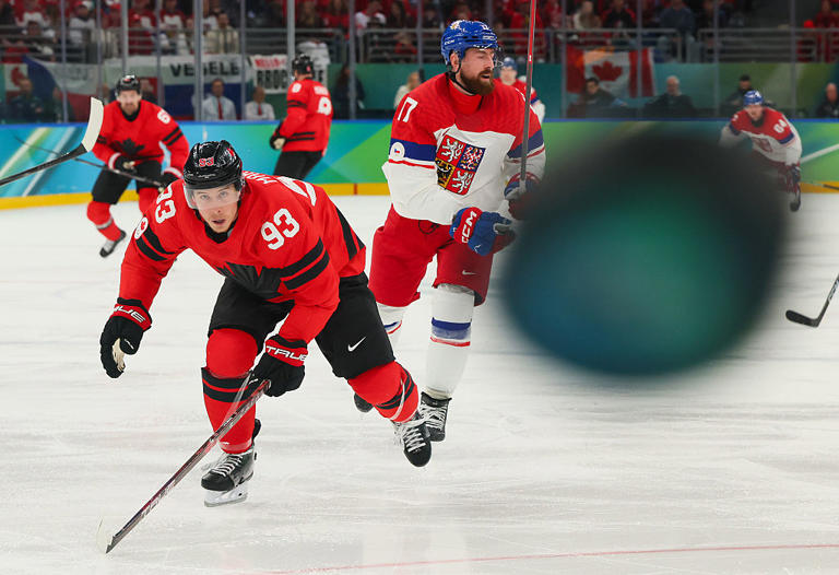 Mitch Marner scores overtime winner for Canada