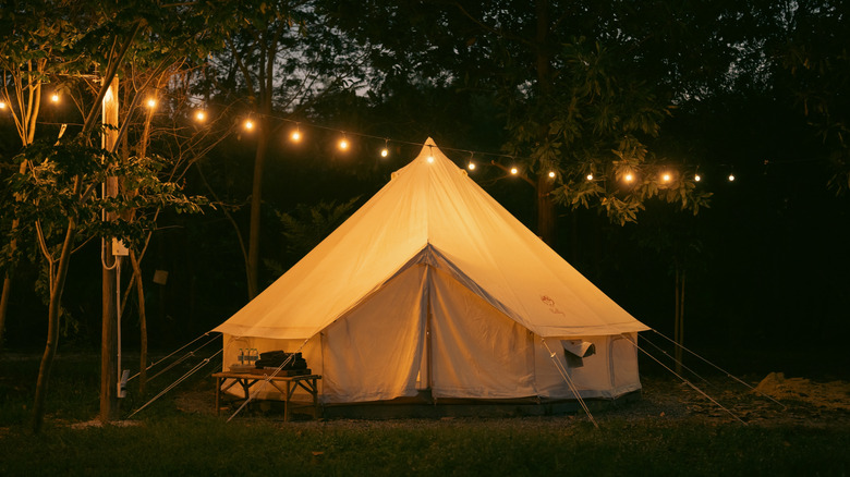 Easy hacks that transform your basic campsite into a luxurious glamping ...