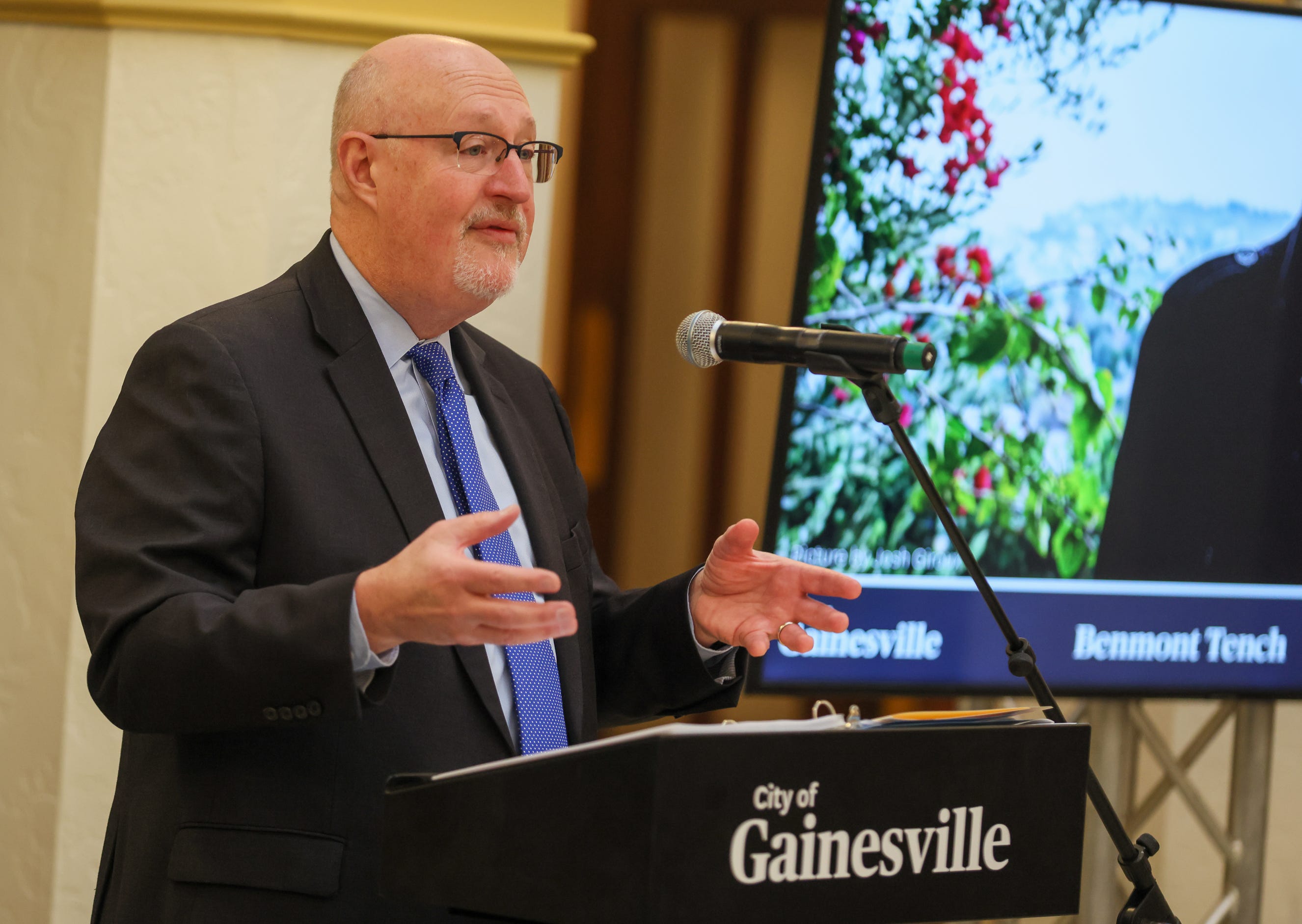 Gainesville mayor clarifies towing vote amid public concerns