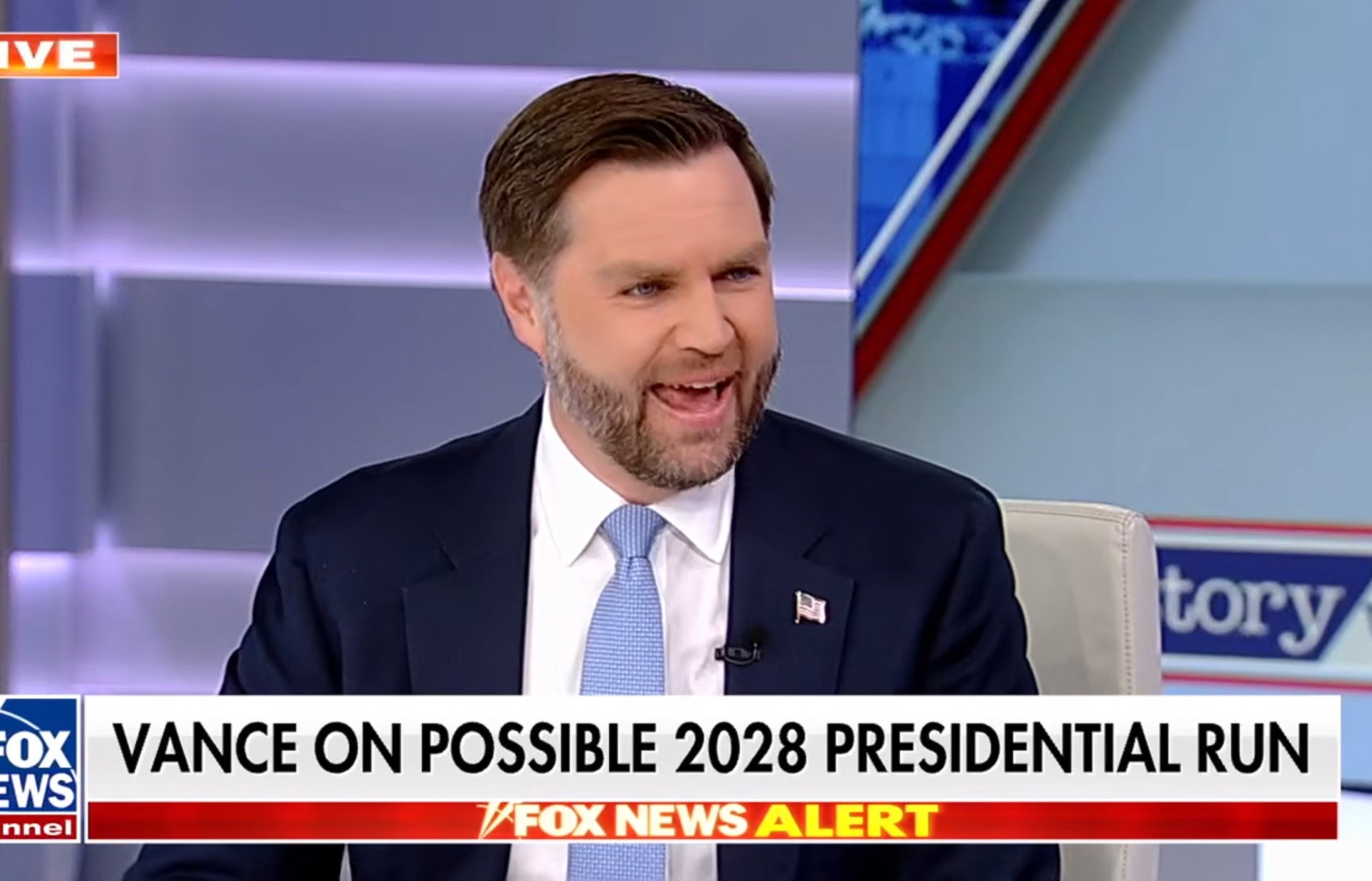 Critics rip JD Vance over 'most cartoonishly evil laugh' after question ...