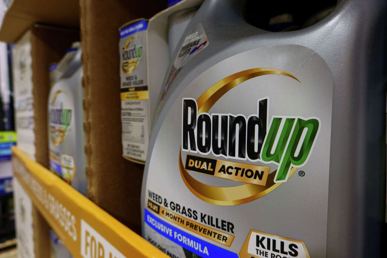 Bayer proposes $7.25 billion settlement after thousands of Roundup ...
